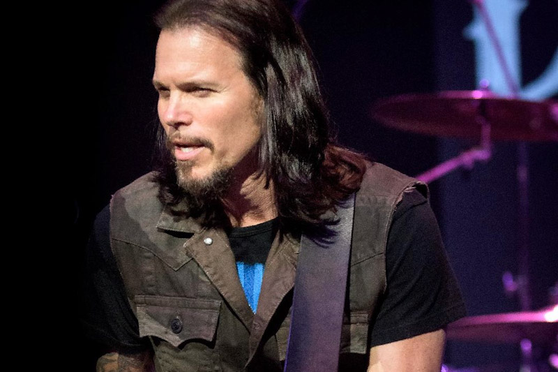 Sean McNabb: Metalhead Multitalent - All Sober